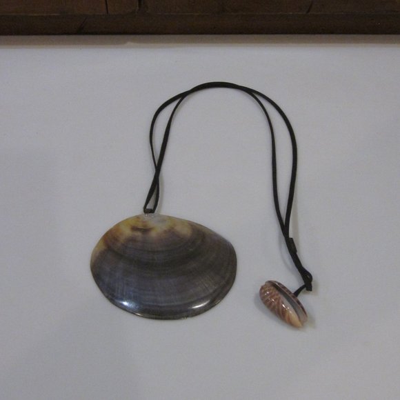 Hawaii | Jewelry | Hawaiian Shell Necklace | Poshmark